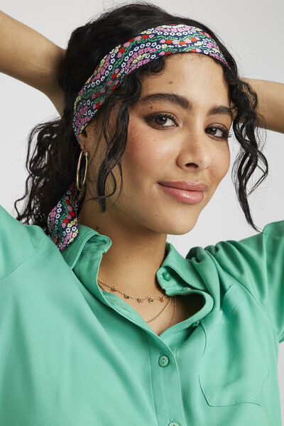 Accessoire tendance pour femme, sac, écharpe et foulard | mode femme | BZB